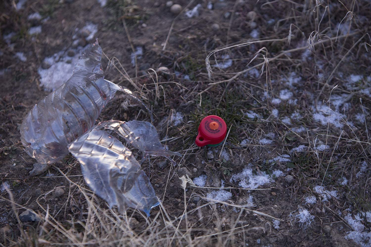 Big Blast Target Bottle Caps with Inflator Pump - Umarex