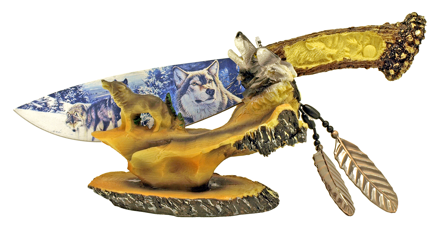 Wolf Knife with Display